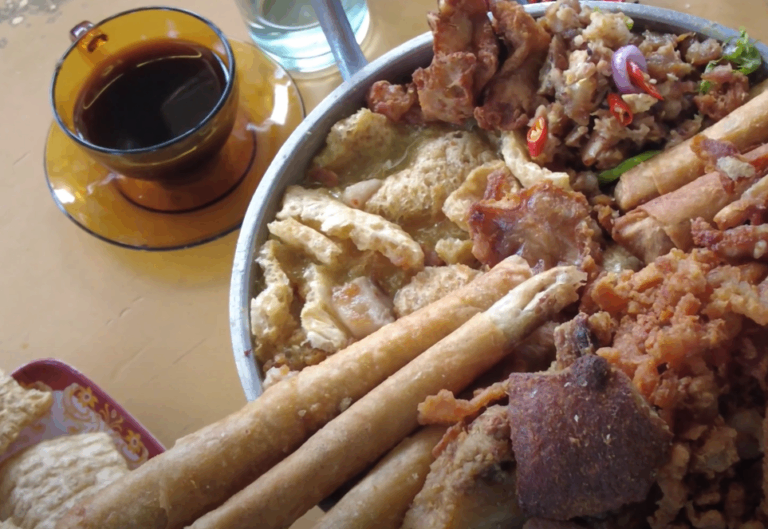 Trending Giant Lomi! Corcolon Lomi Haus Batangas - Island Times